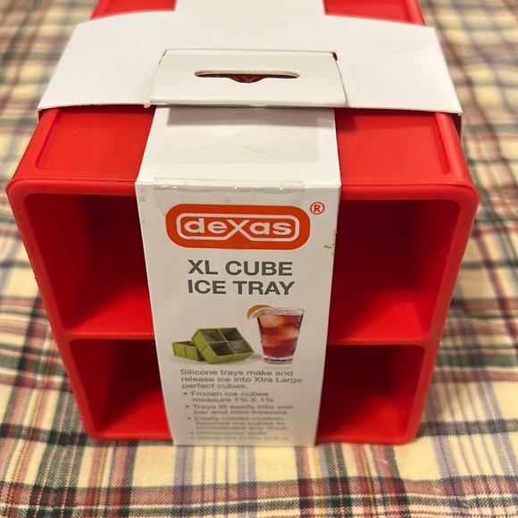 Kitchen | Xl Cube Ice Trays | Poshmark